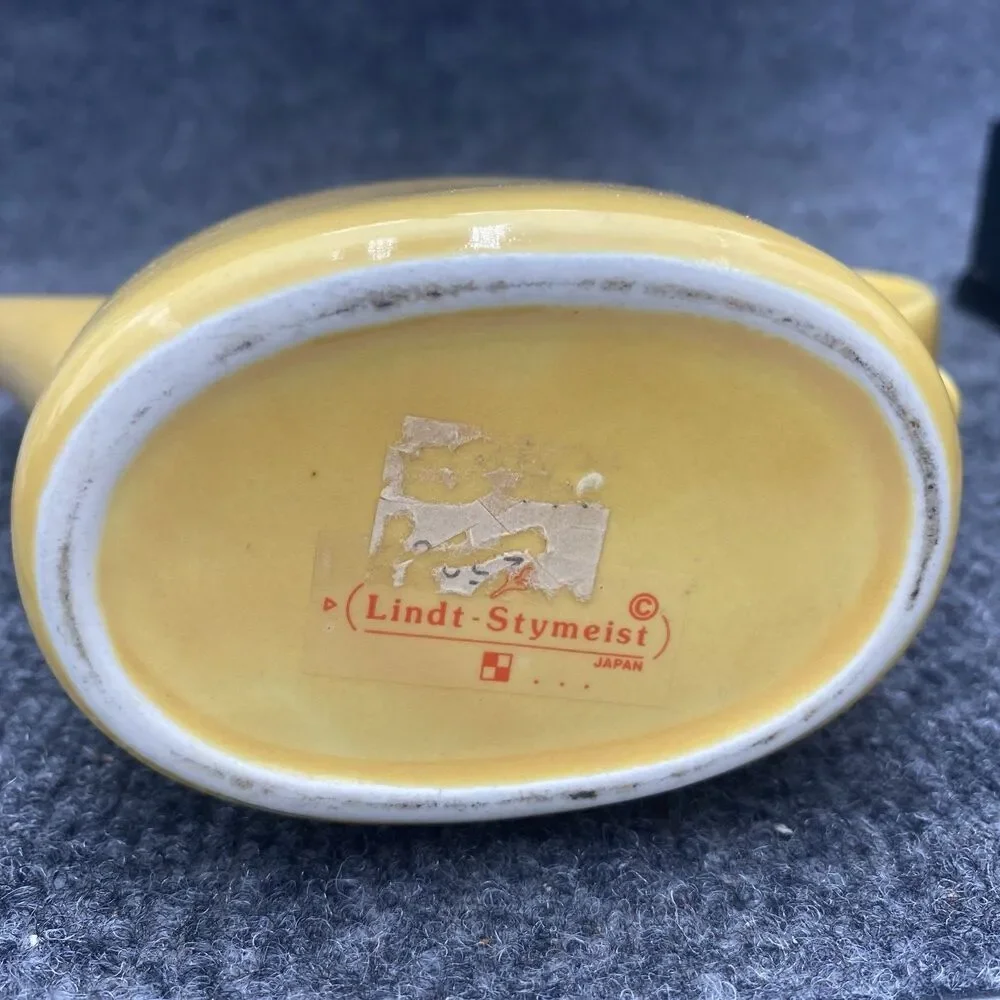 Lindt-Stymeist | Dining | Lindtstymeist Colorways Yellow Cruet Oil ...